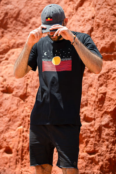 Aboriginal Flag Cap: Raise The Flag | Yarn